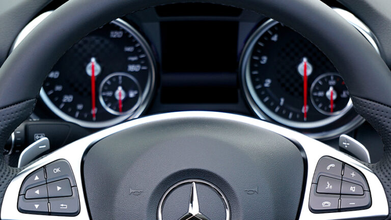 Explore Your Mercedes Dashboard - Decode Symbols Now!